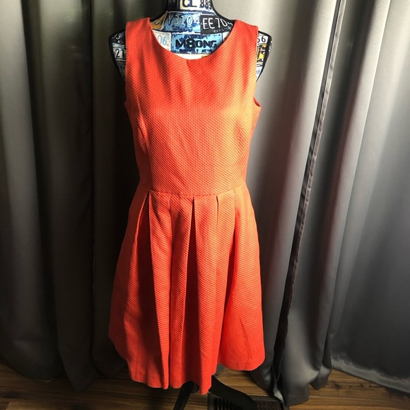 Taylor | Dresses | Taylor Waffle Texture Zip Back Lined Dress With ...